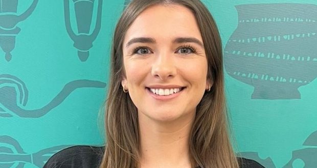 Cara Thompson's Instagram, Twitter & Facebook on IDCrawl