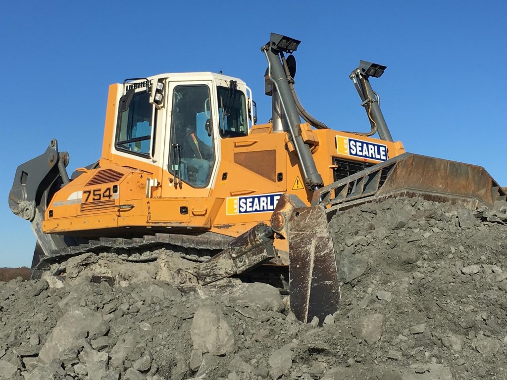 Liebherr PR754 Crawler Tractor - Plant Hire Guide