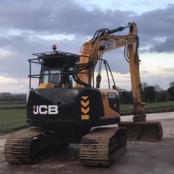 JCB JZ 140 Tracked Excavator - Plant Hire Guide