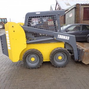 Thomas T150 Skid Steer Loader - Plant Hire Guide