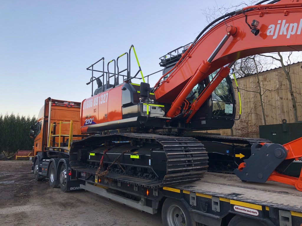 Hitachi ZX 210 LC-6 Tracked Excavator - Plant Hire Guide