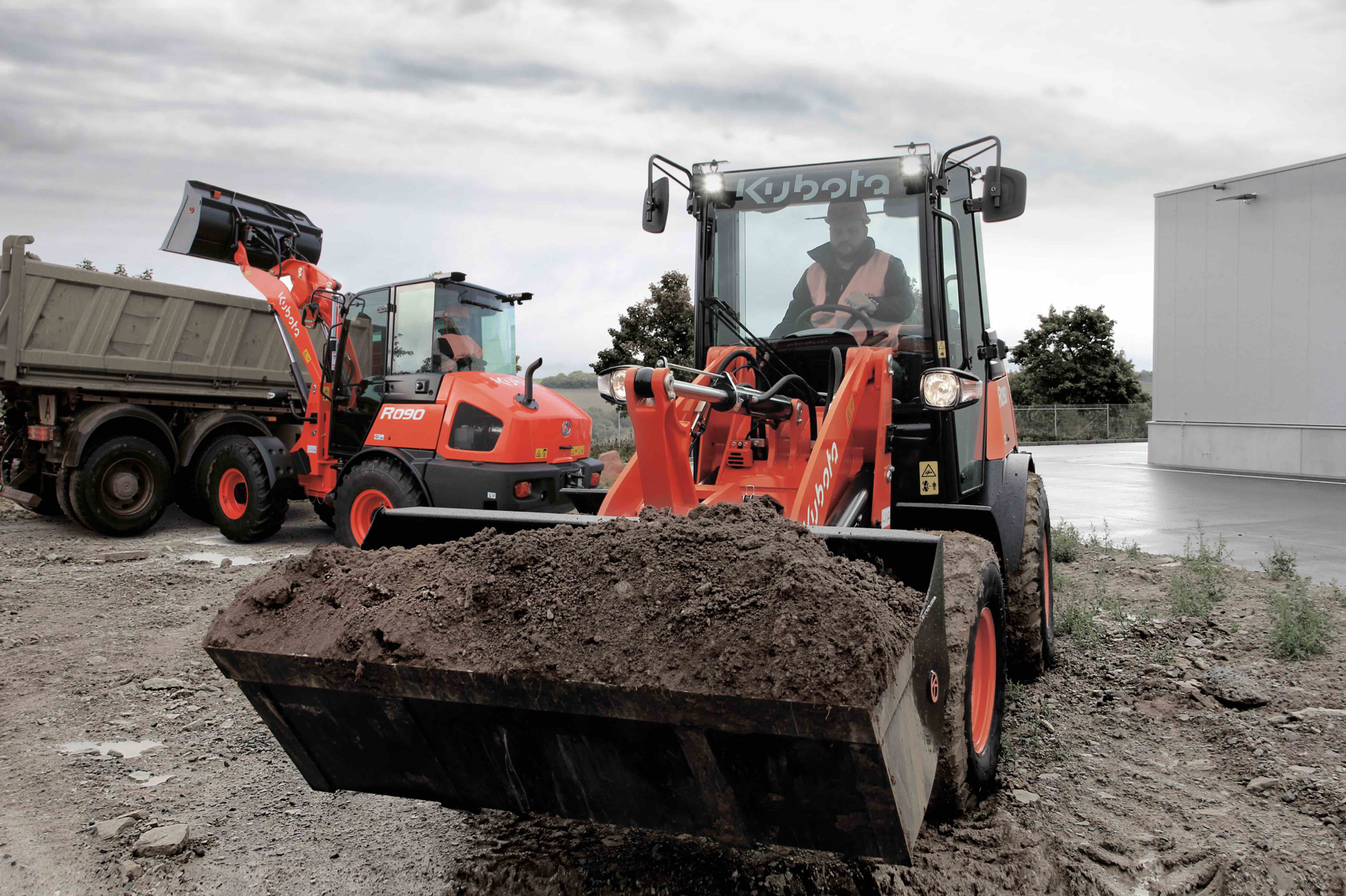 Kubota RO Wheel Loaders - Plant Hire Guide